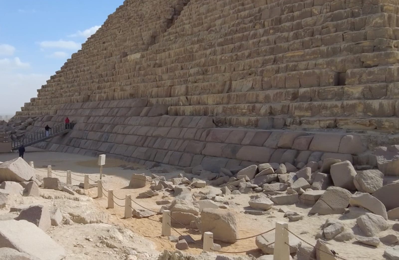 Archaeologists Slam Giza Pyramid Restoration Project